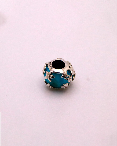 LIGHT BLUE SILVER CHARM - Boulev